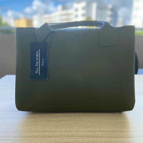 Via Victoria | Bags | Via Victoria Handbag | Poshmark